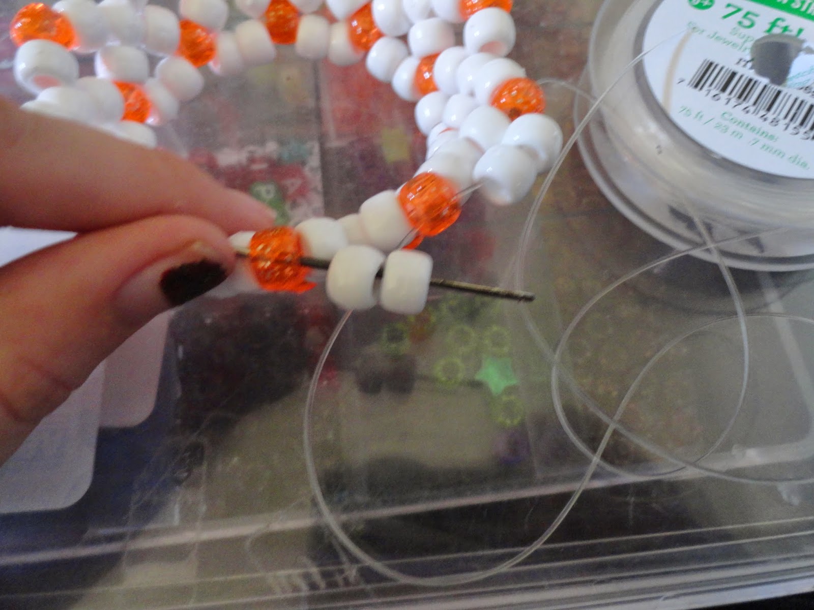 Ooh Piece of Kandi: How To Make: A Standard X-Base Cuff