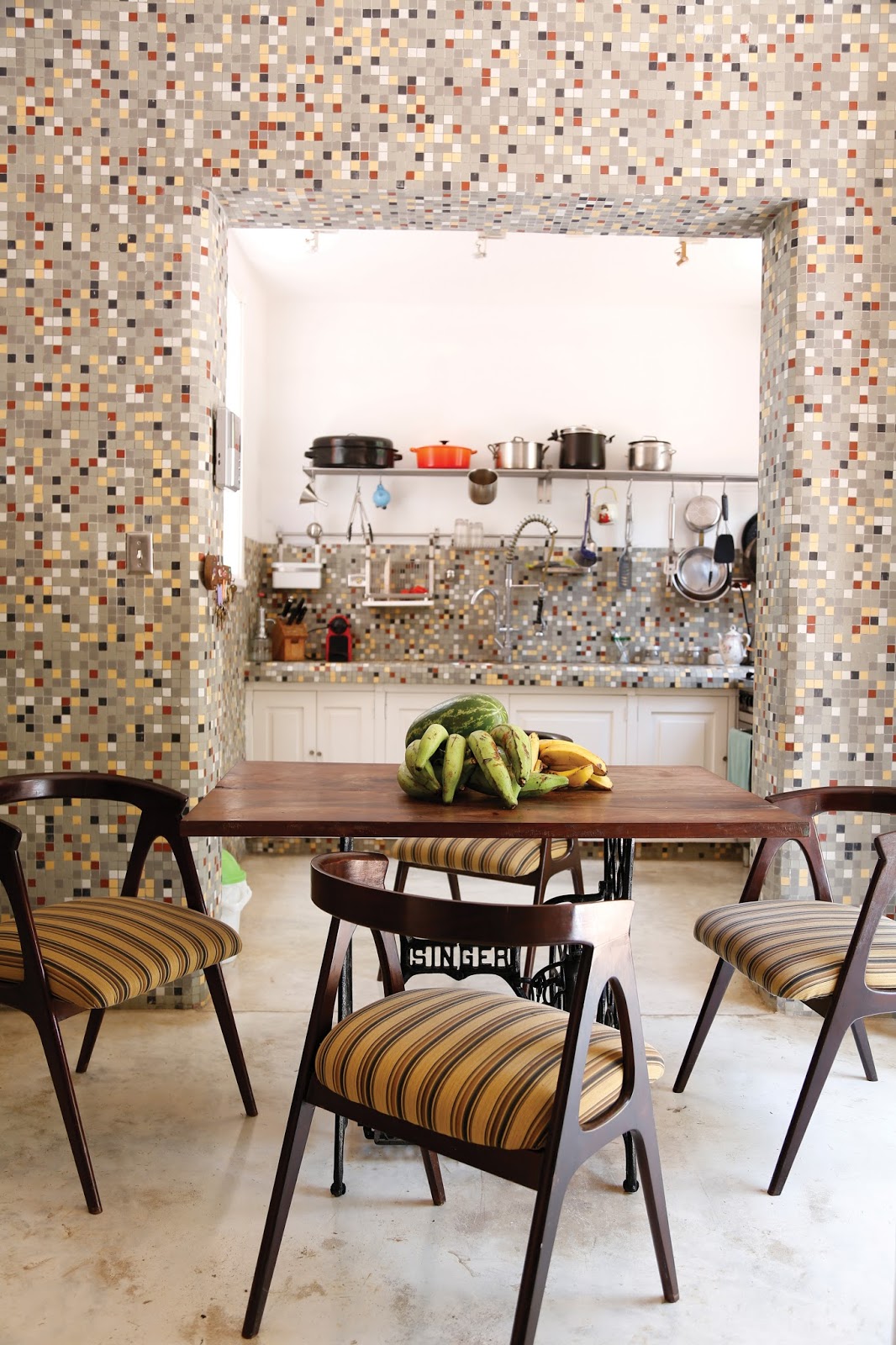 Splendid Sass: REVIEW: HAVANA LIVING TODAY: CUBAN HOME STYLE NOW