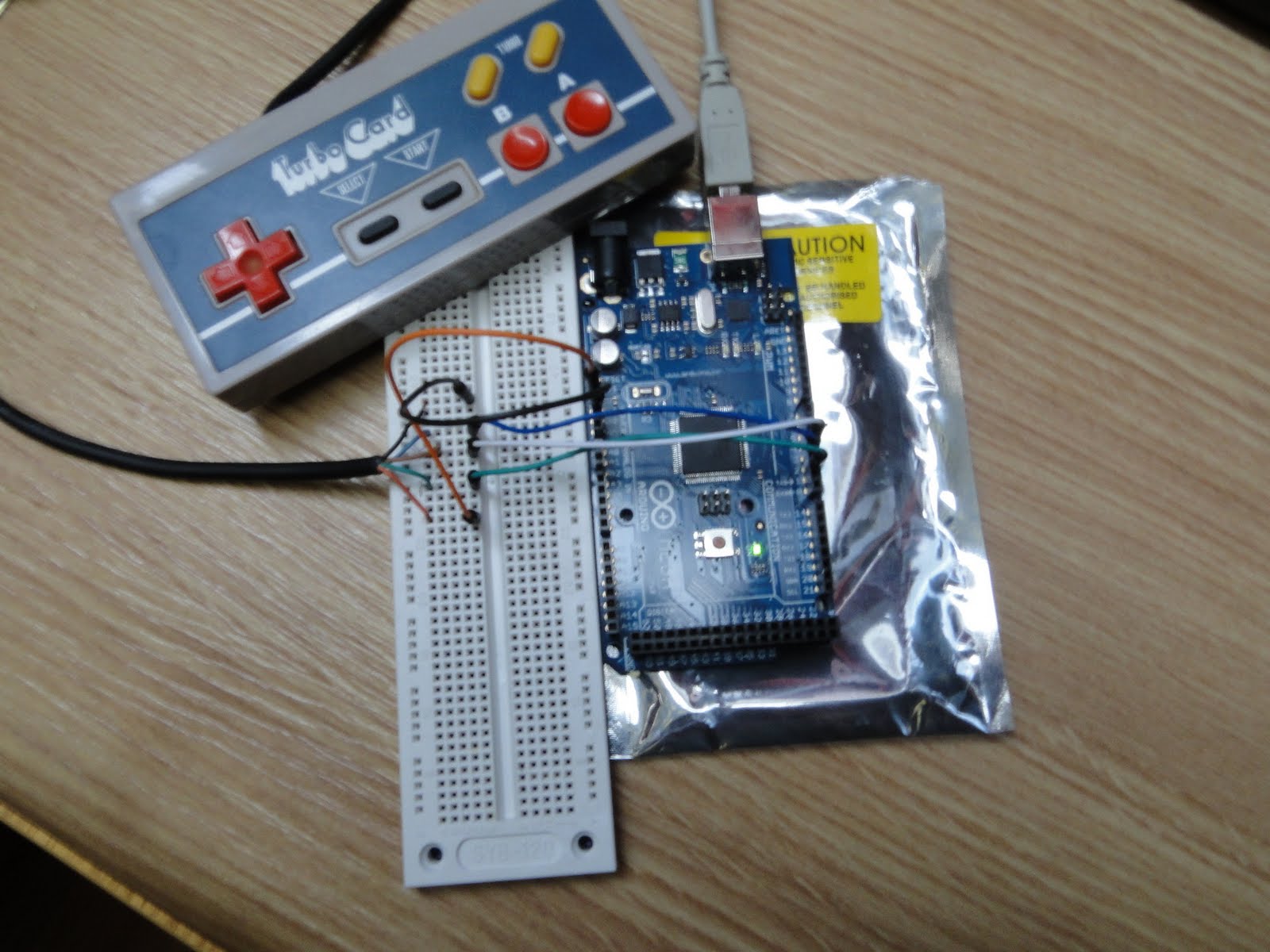 DIY Arduino: Mando NES con arduino