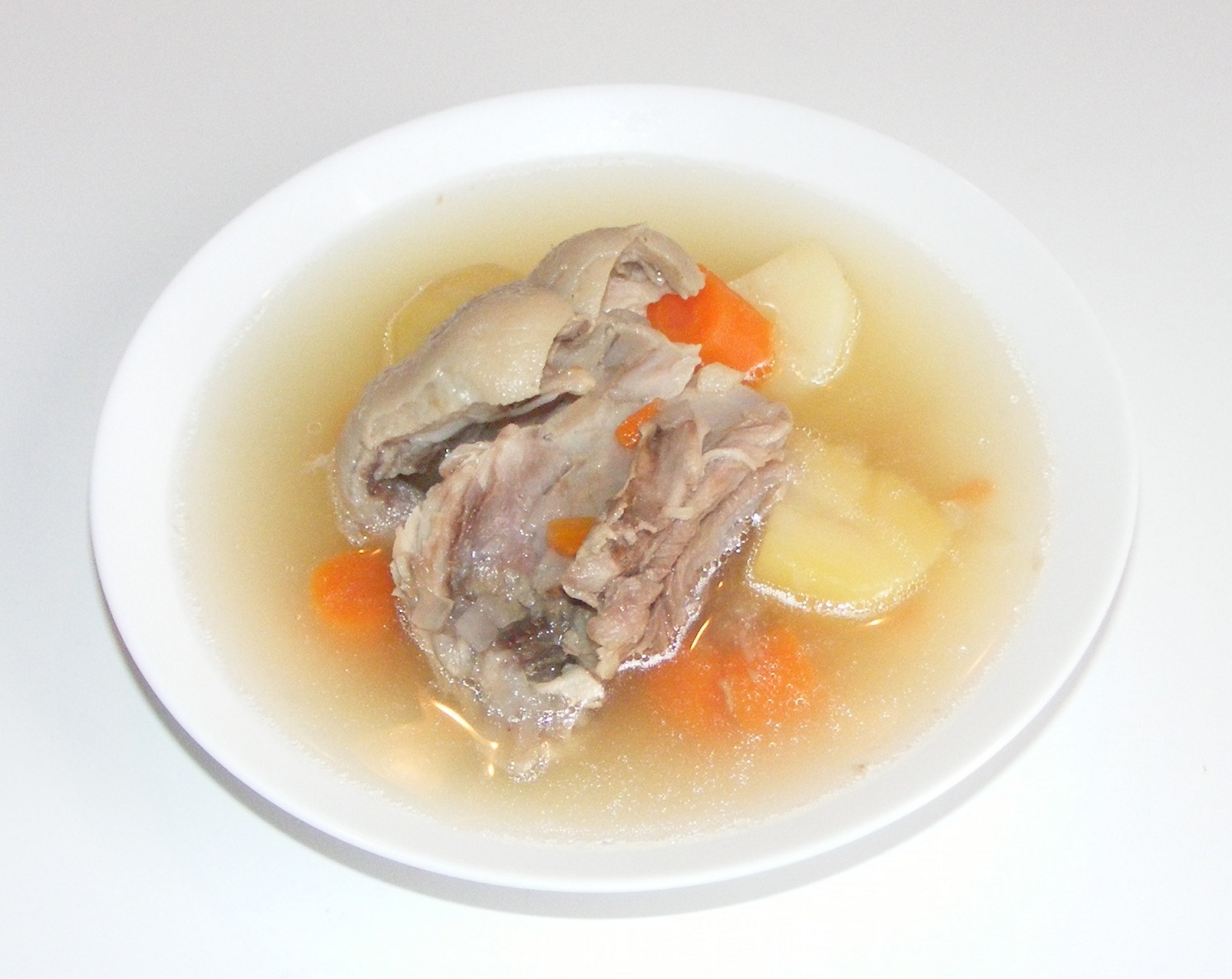 Rasol de porc cu hrean | Preparatedevis.ro