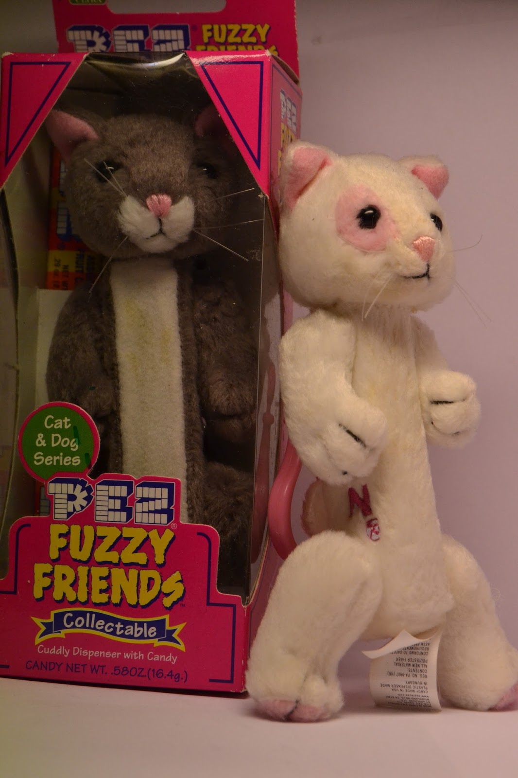 PEZ-files: Snowball and Oscar from Fuzzy Friends - Cats