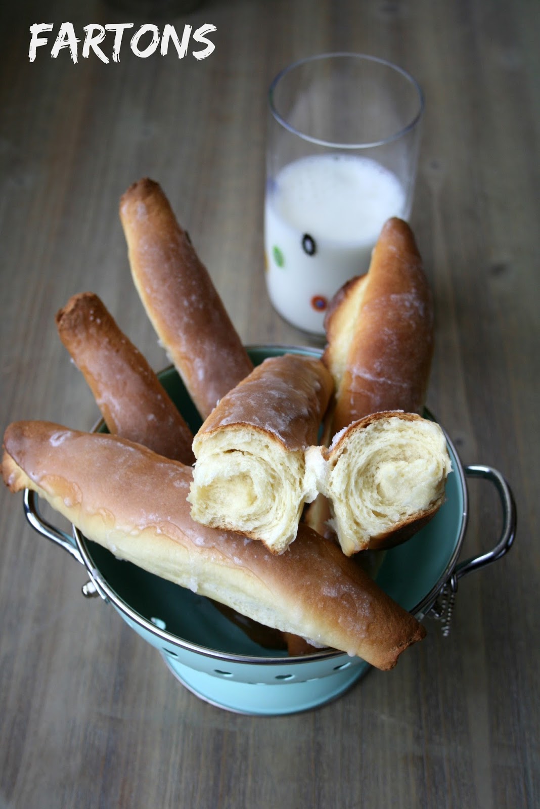 FARTONS | El Ágora de Ángeles