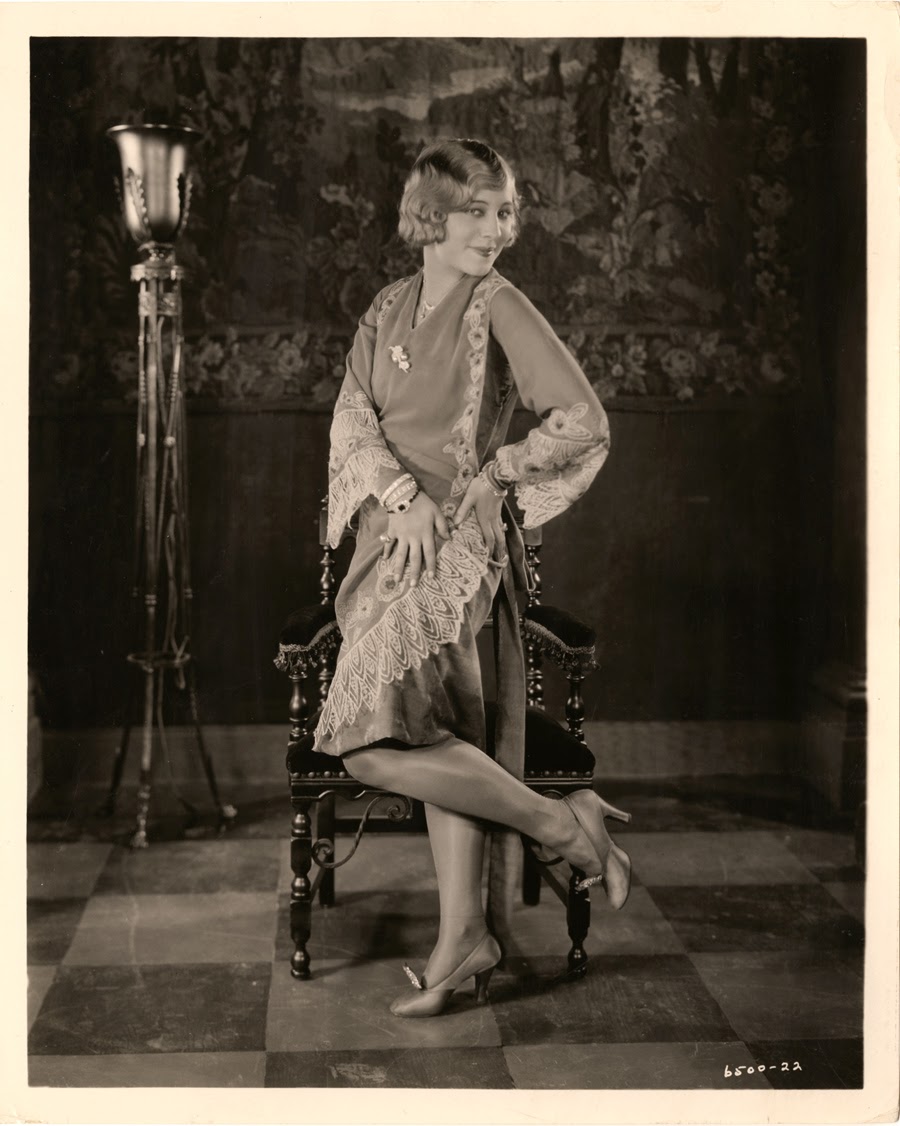 28 Classic Portrait Photos of Sally Rand, the Most Scandalous Burlesque ...