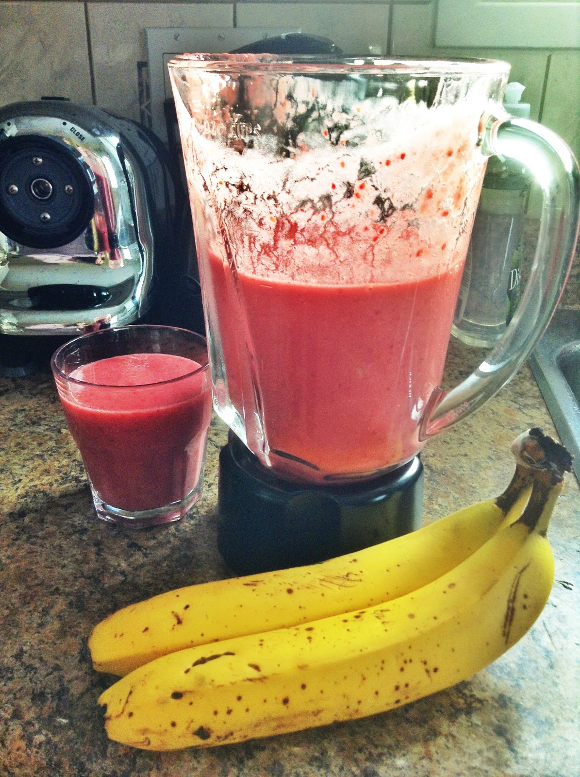 Raspberry Banana Blast | Raw Edibles
