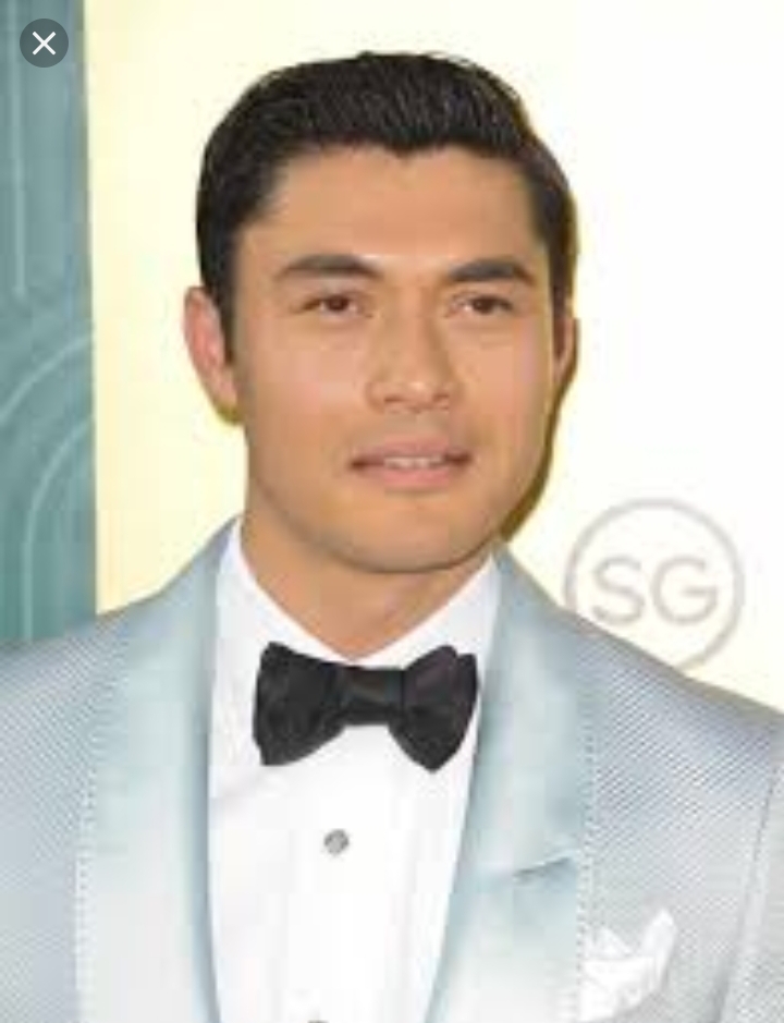 Los Ojos del Espectador: Henry Golding atractivo asiático