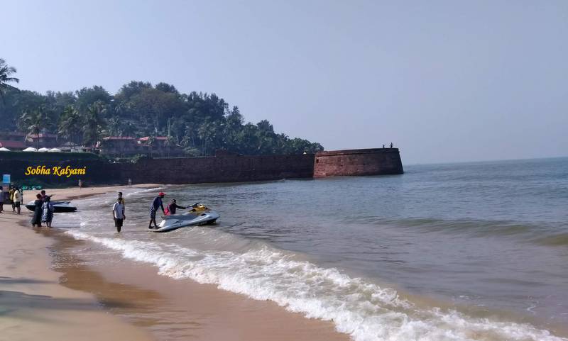 A Delightful Morning Visit to Sinquerim Beach in Goa