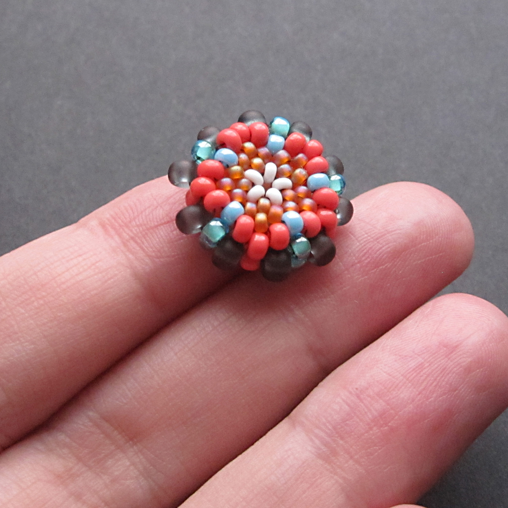 Beading by Malin de Koning: 7 new beaded beads listed on Etsy