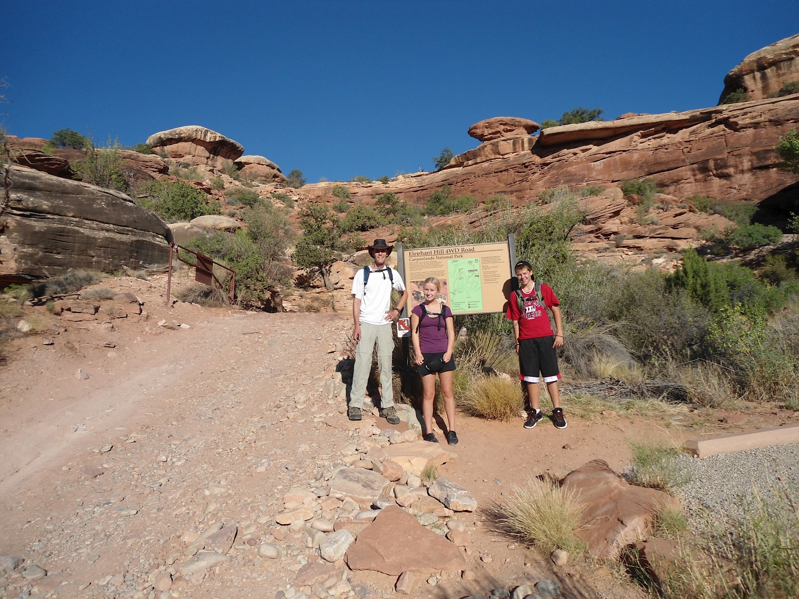 Myatt's Hikes: Lower Red Lake Canyon, Canyonlands NP