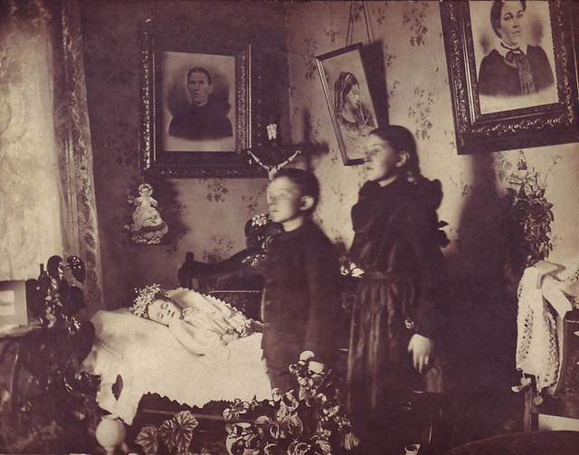 Victorian Era Creepy Photos