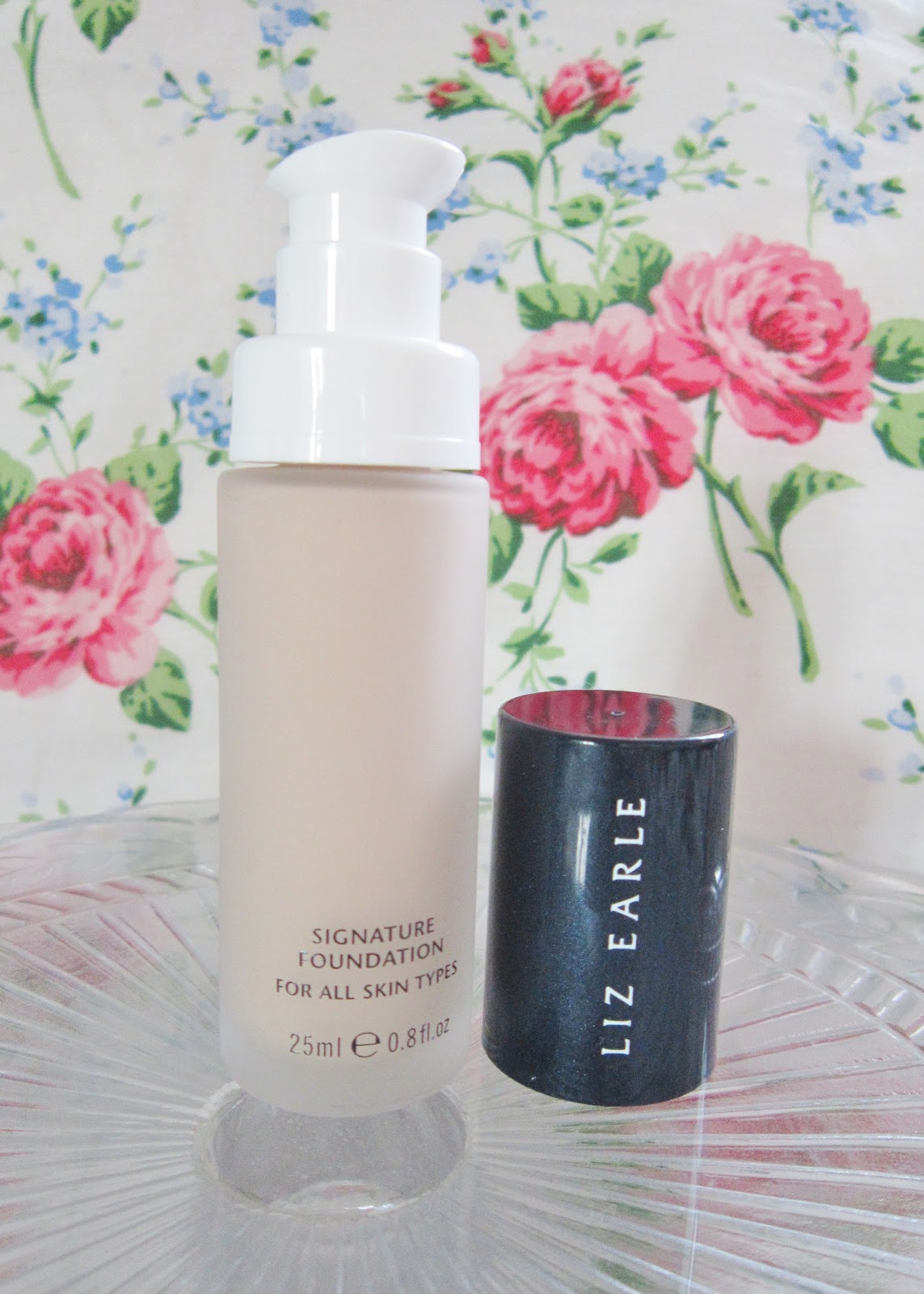 Liz Earle Signature Foundation in Ivory and Brush ♥ - Victoria's ...