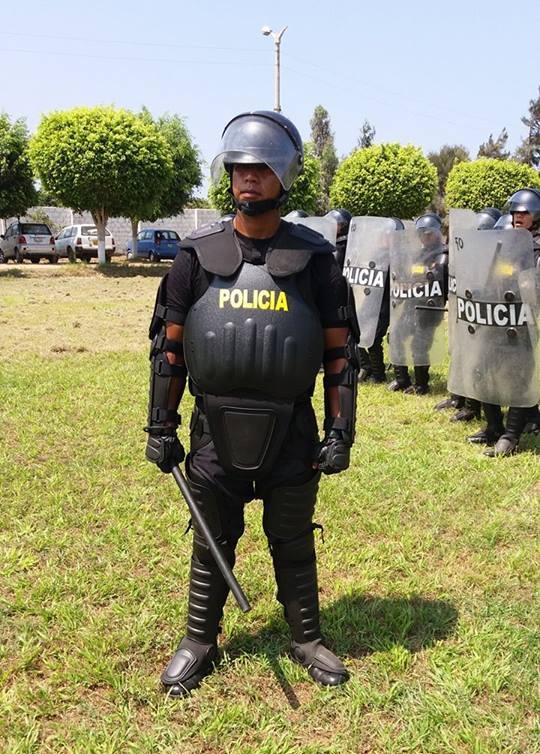 Paraíso Noticias Huacho: ENTREGAN UNIFORMES TIPO ROBOCOP A LA REGIÓN ...