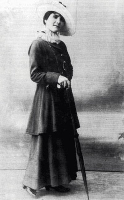 Florbela Espanca - a vida e a alma de uma poeta | Templo Cultural Delfos