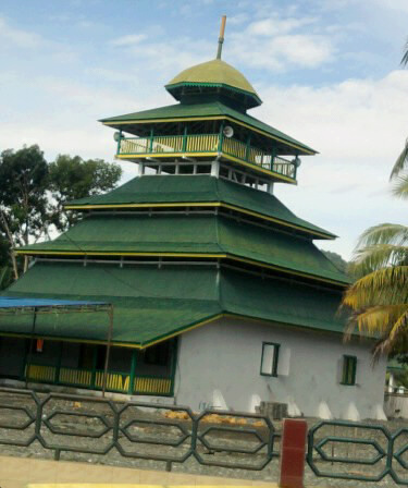 Masjid Tua Bungku - Poso | Artikel Unik