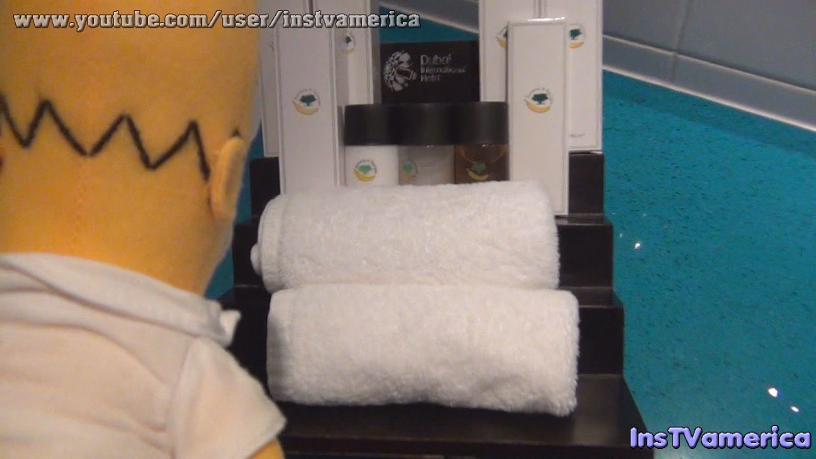 InsTVamerica: Homer Simpson in Dubai International Hotel Dubai Airports ...