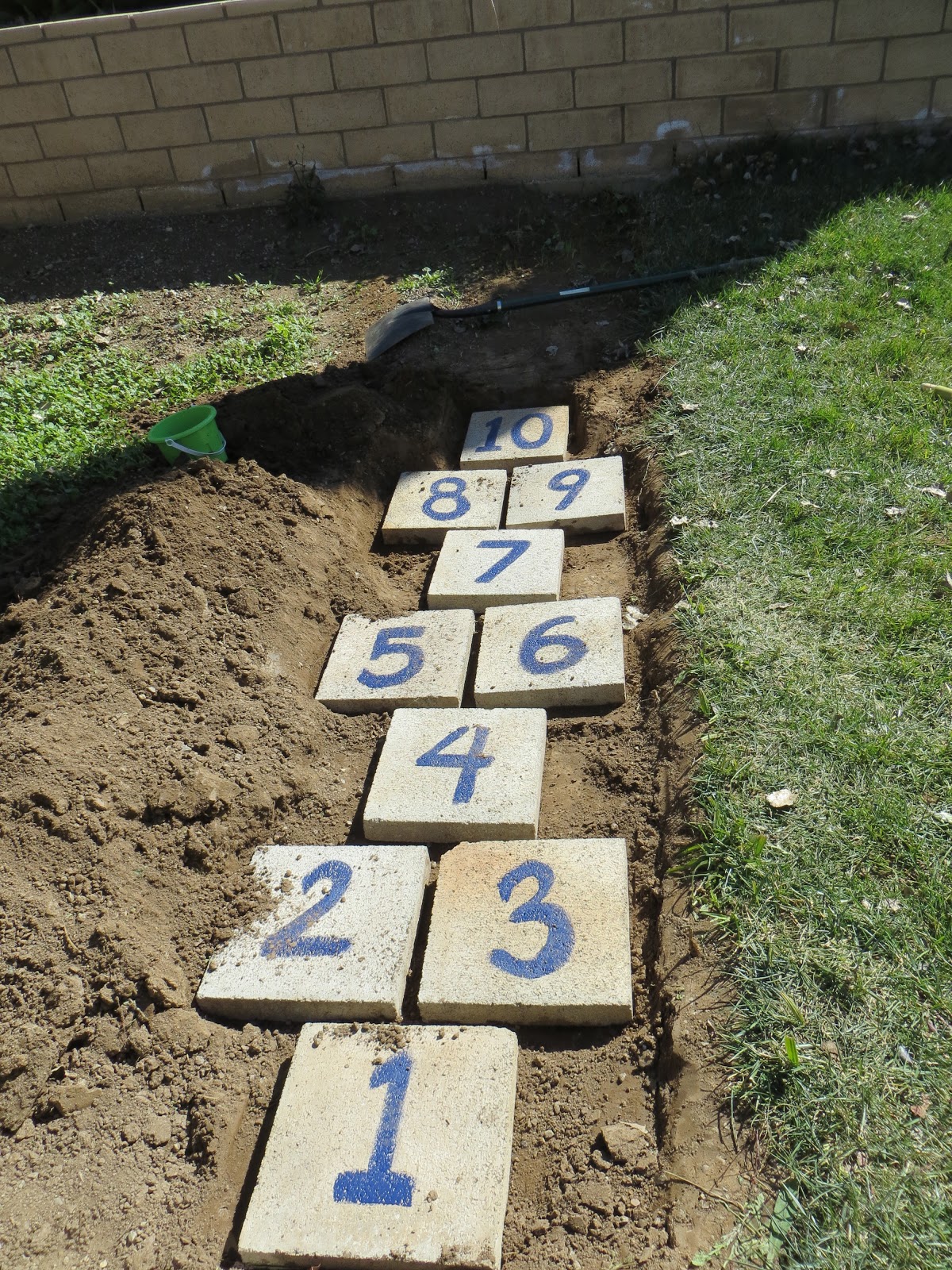Life, among other things.: Day 27: DIY Hopscotch Garden Path