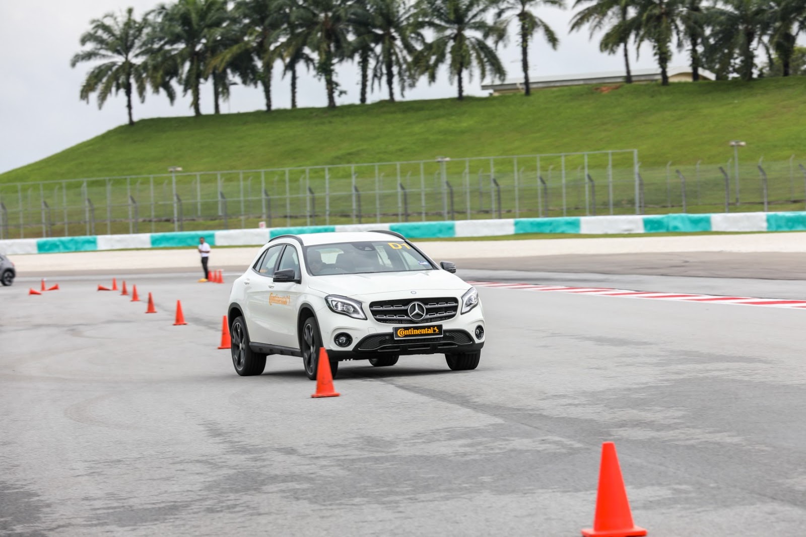 Motoring-Malaysia: Tyres: Continental MaxContact MC6 Tyre Launched in ...