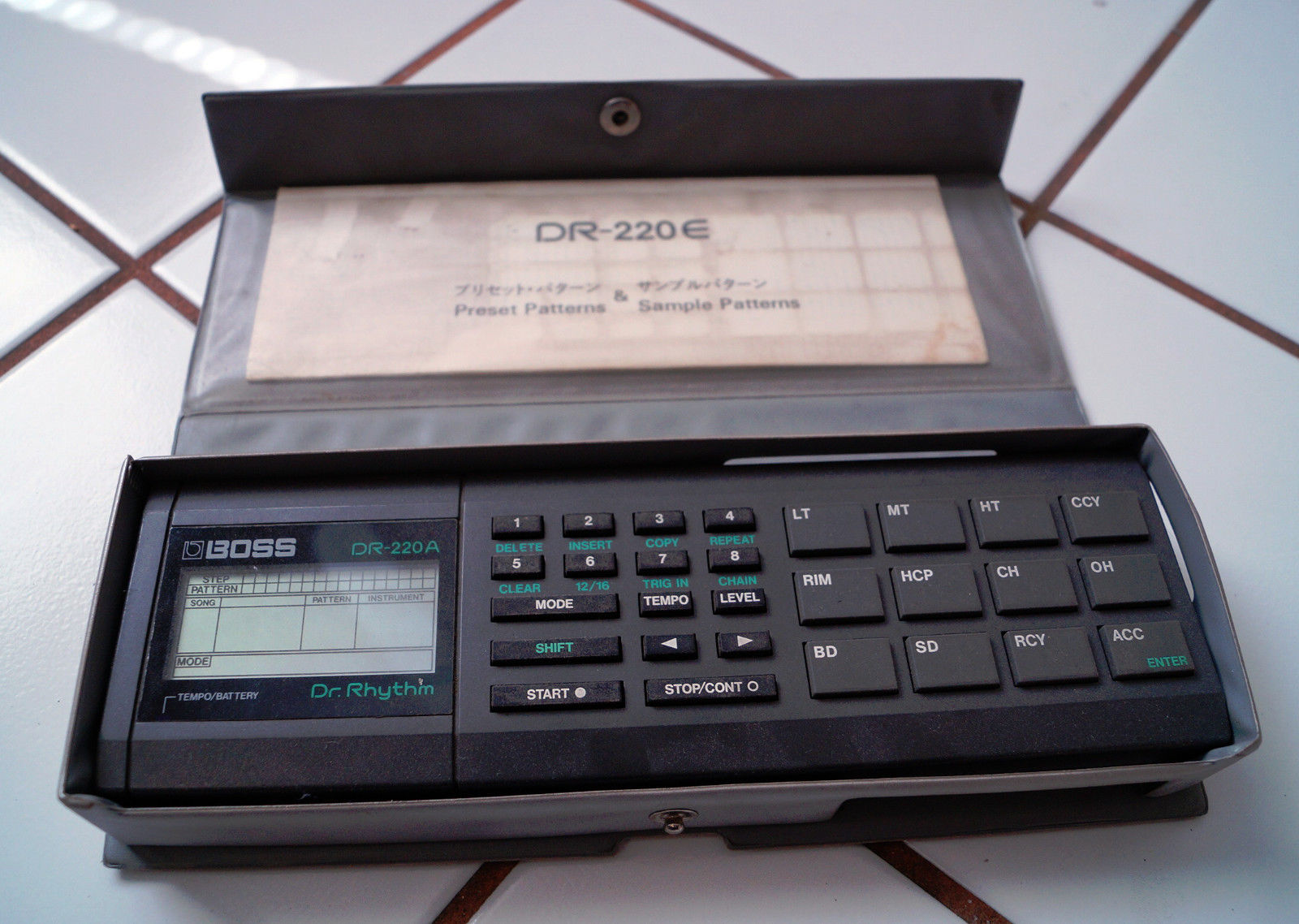 MATRIXSYNTH: BOSS DR. RHYTHM DRUM MACHINE DR-220A