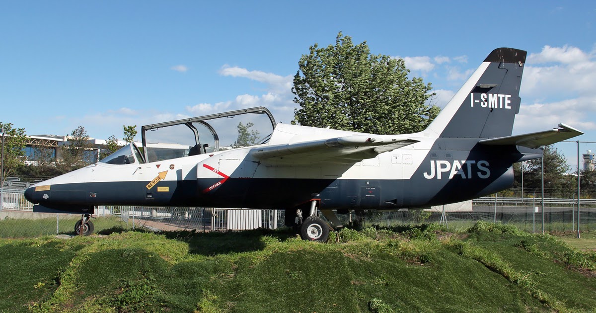 Eastwings: SIAI S.211 * JPATS c/s * I-SMTE