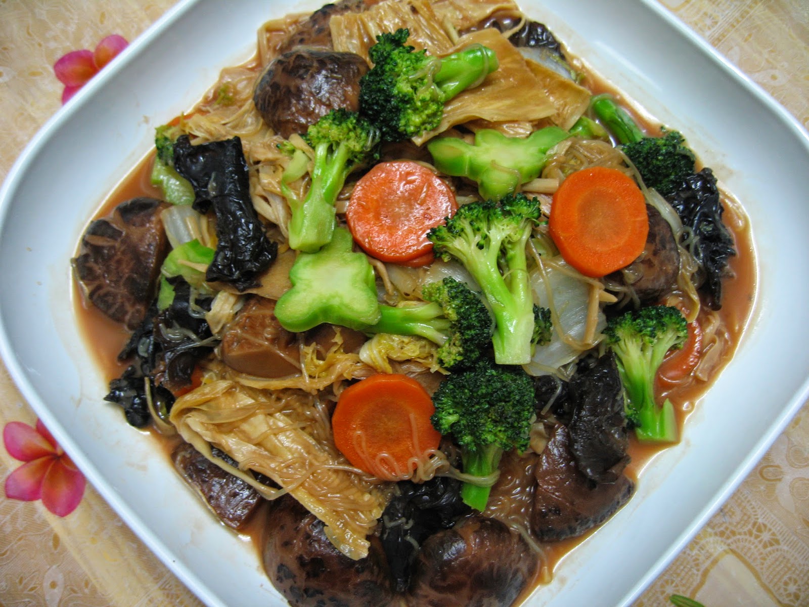 Sumptuous Flavours: Buddha's Delight / Nam Yee Loh Hon Chai 南乳罗汉斋