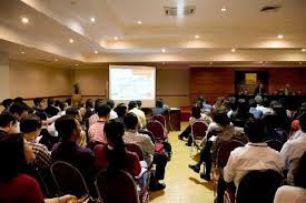 Tahukah Anda : Beda antara Seminar, Simposium dan Kolokium - Ragam Info