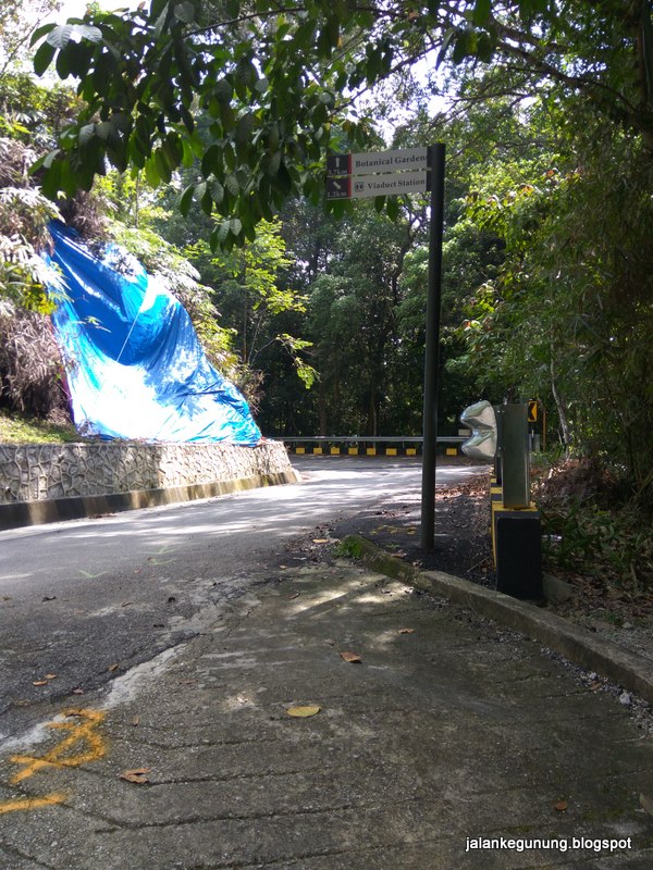 Jalan Ke Gunung: Mendaki Bukit Bendera via Jalan Taman Cantik