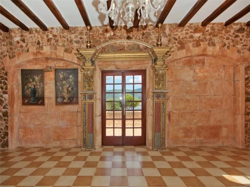 Old World, Gothic, and Victorian Interior Design