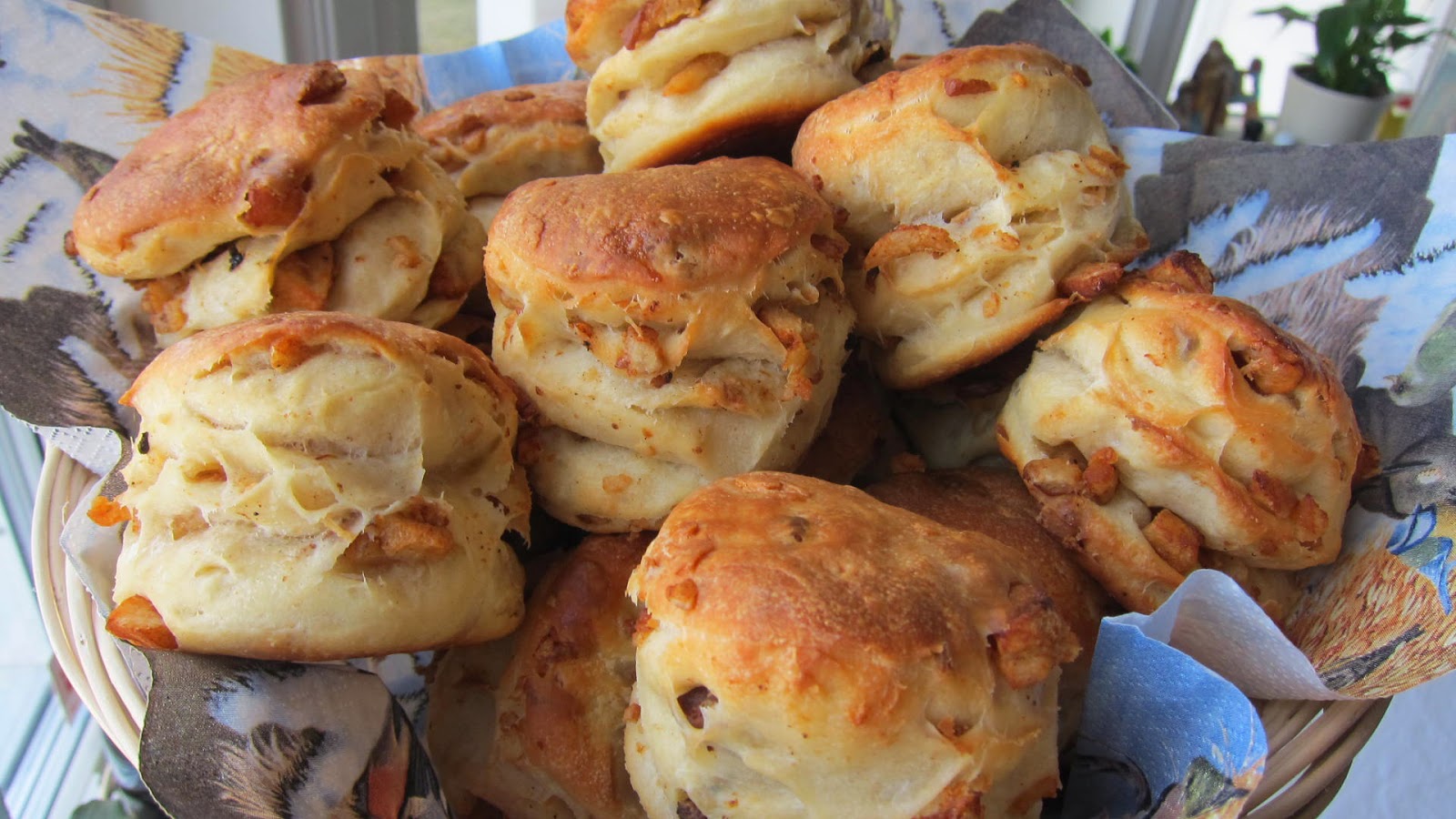 Dalmatian Mom: Kraml pogače - Pogačice sa čvarcima