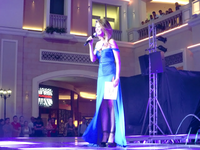 EXCUSE MY FRENCH: Miss Resorts World Manila 2012 at the Newport Mall
