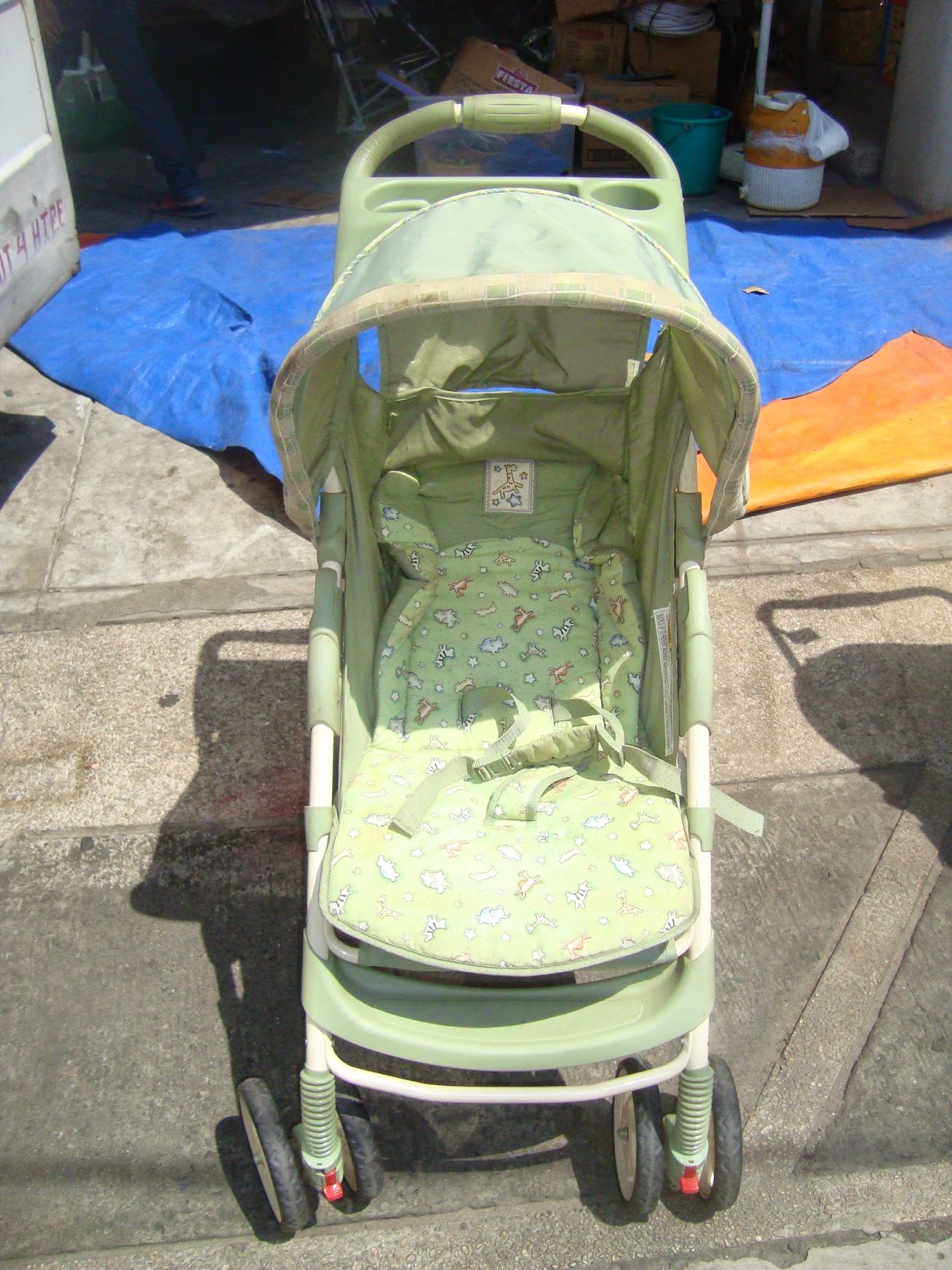 MommysLove4Baby143: Graco fully reclinable green stroller 2799p