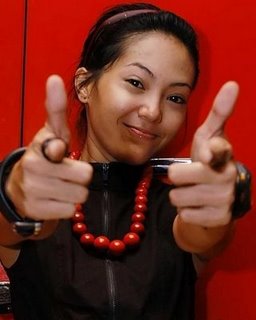 Profil biodata lengkap poppy sovia | Biodata Profil Artis