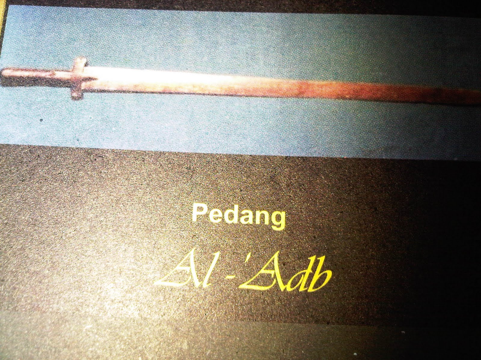 Tuti Handriani: Sebilah Pedang Saksi Bisu Perjuangan Rasulullah