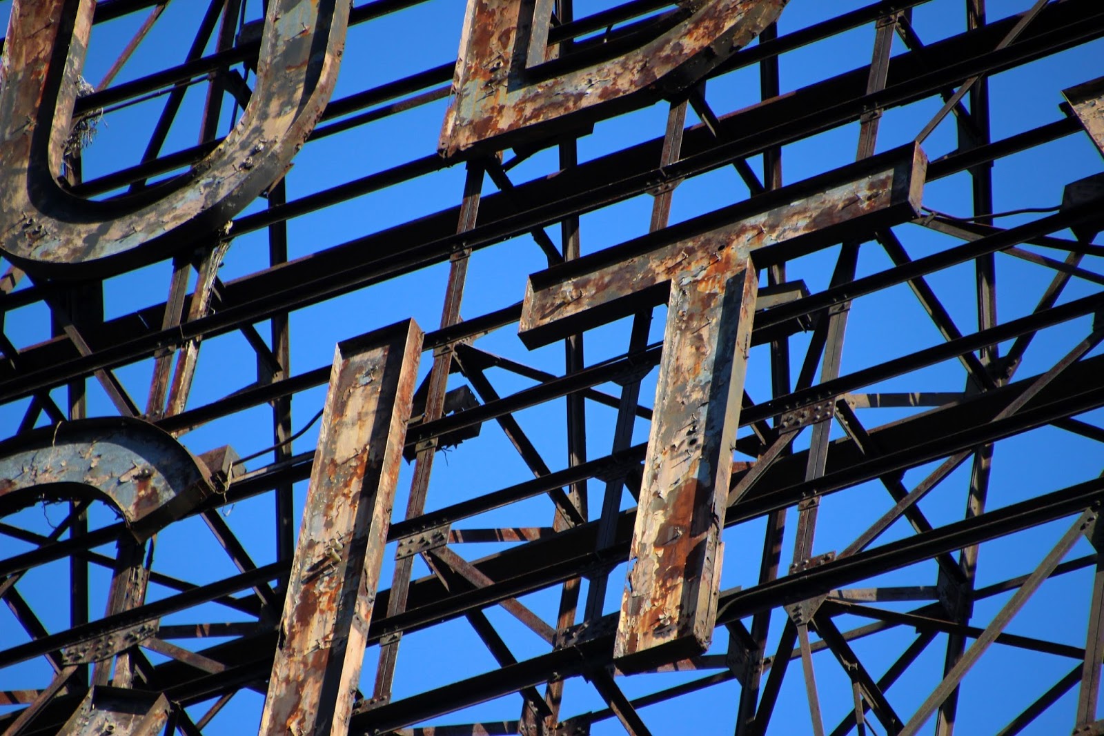 Tudor City Confidential: SIGN APPRECIATION DAY