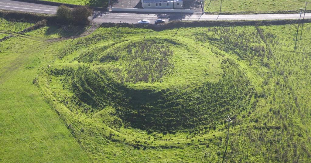 Rathcroghan Visitor Centre, Cruachan Aí: Rathcroghan Monuments ...