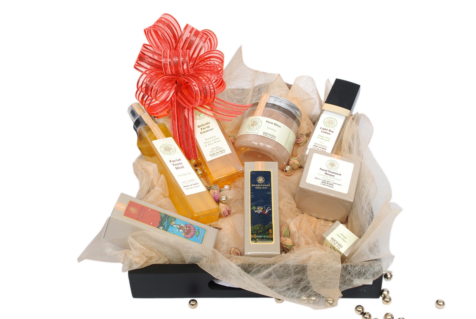 Forest Essentials Christmas hamper for the Festive season. - New Love ...