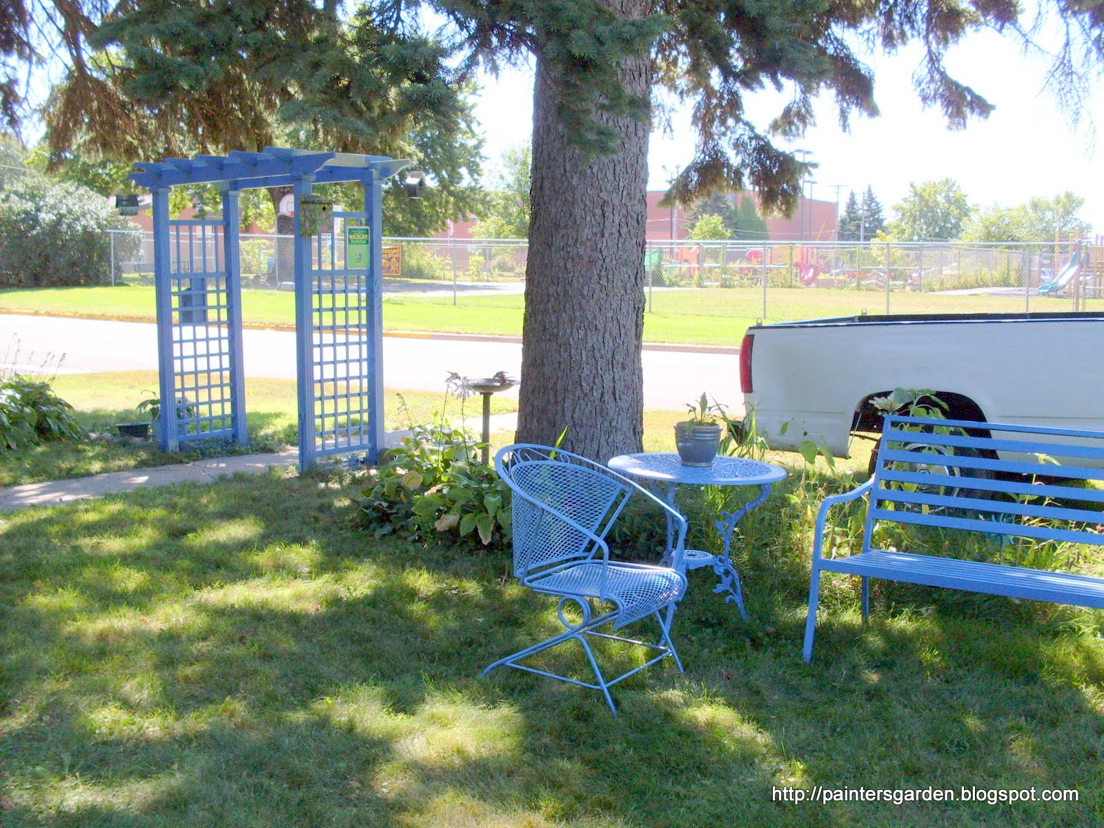 Paintersgarden: Blue arbor and garden plans