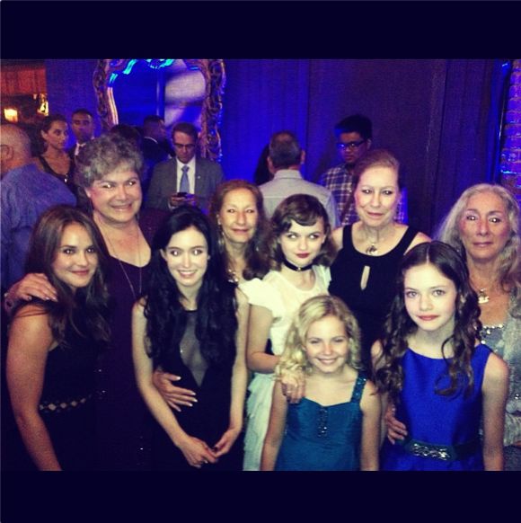 Mackenzie Heaven | Supporting Mackenzie Foy: The real Perron sisters ...