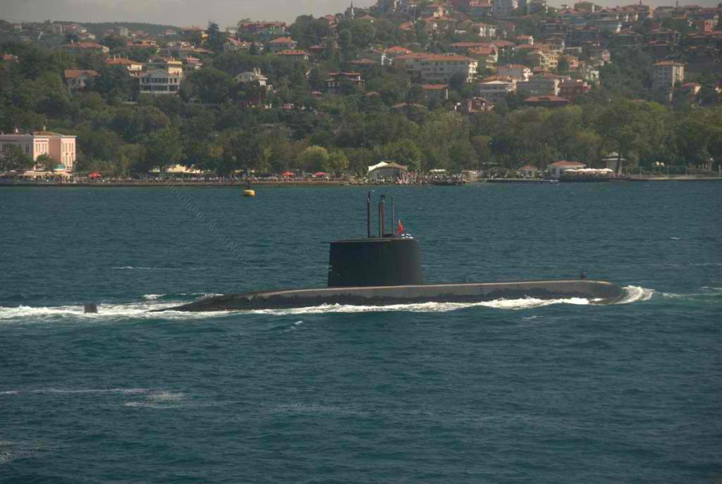 ΕΚΤΑΚΤΟ: ΤΟΥΡΚΙΚΟ ΥΠΟΒΡΥΧΙΟ ΚΟΝΤΑ ΣΤΗΝ ΕΥΒΟΙΑ... ΠΑΡΑΚΟΛΟΥΘΕΙΤΑΙ ΑΠΟ ΤΟ ...