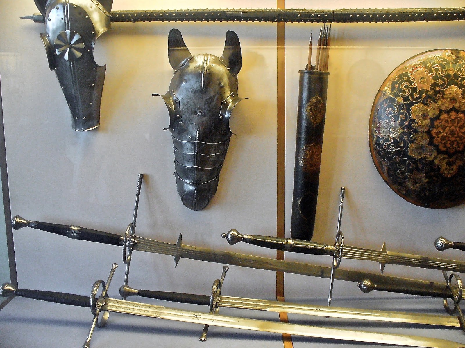 GREX LUPORUM: THE ARMOURY AT DOGE'S PALACE IN VENICE