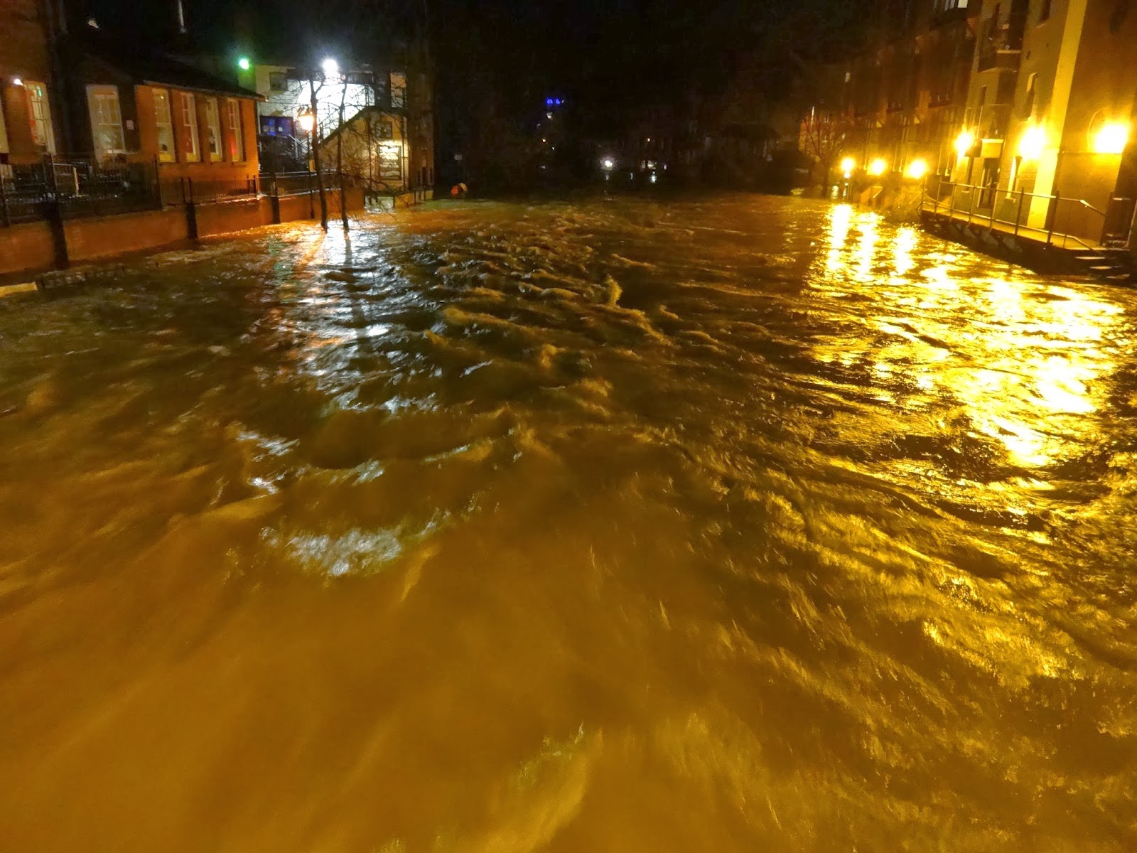 Tonbridge Daily: Help and support for flood victims