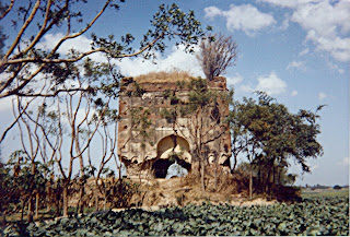 Kaimganj Club: Kaimganj Historical buildings.