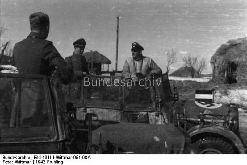 NAZI JERMAN: Foto Hellmuth Becker