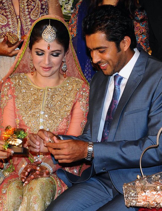 Brides Gallery: Engagement Bride