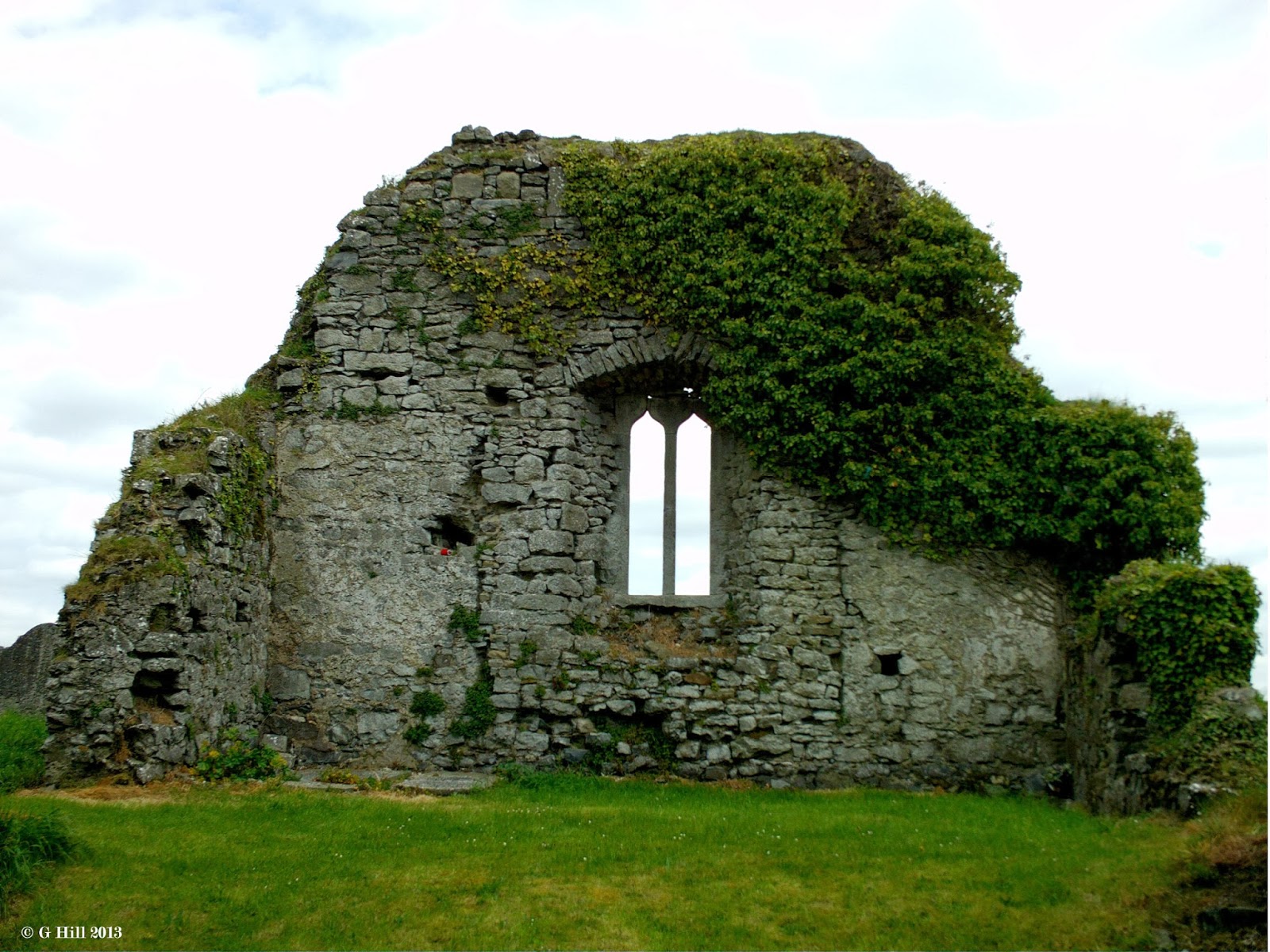 Ireland In Ruins: Newtown Castle & Church Co Kilkenny