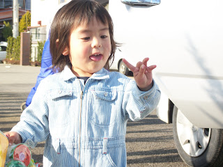 KEN HOUGEY IN JAPAN: Monday, April 25, 2011 Thunder, Toys, and Little Boys