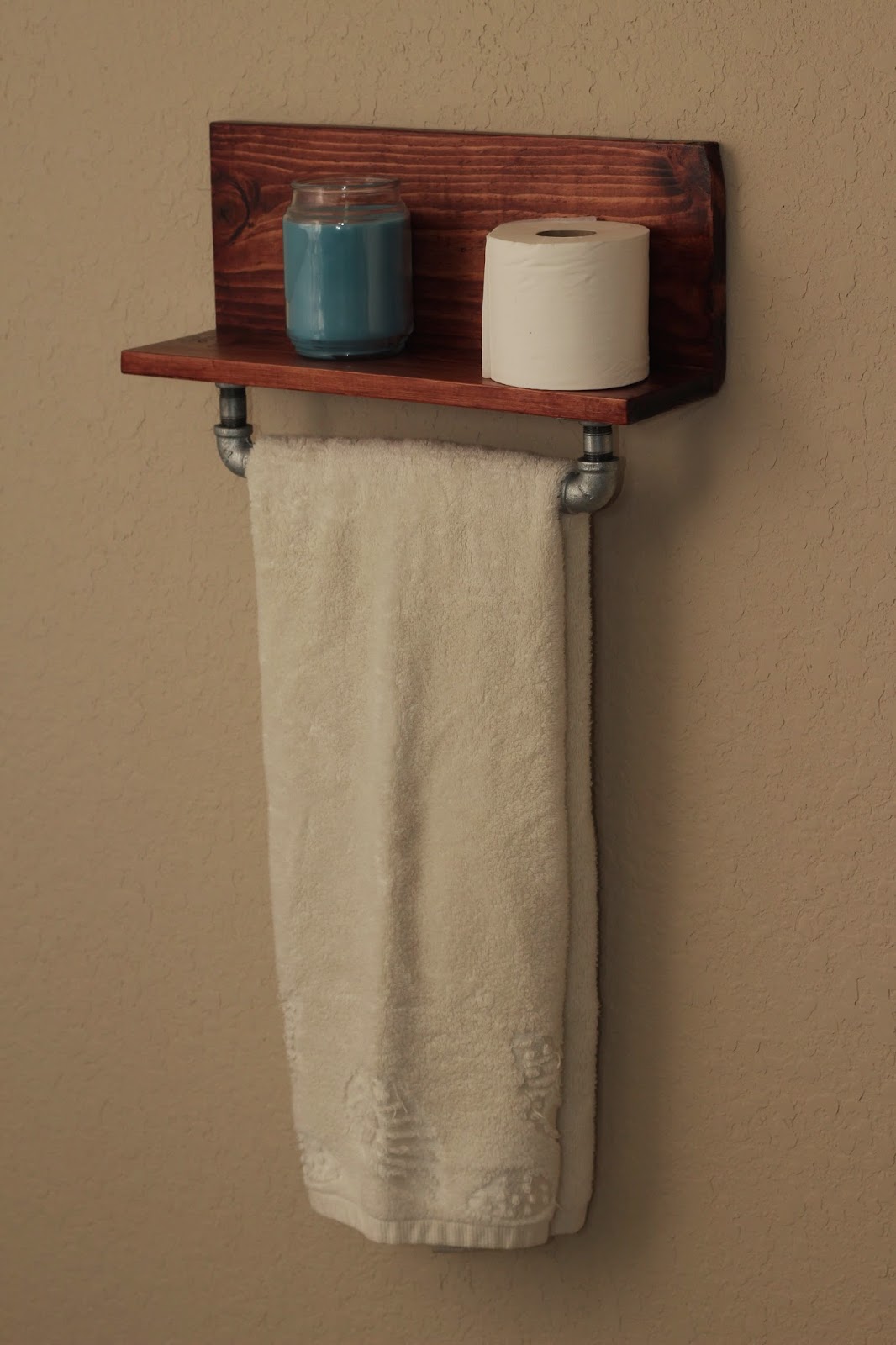 Rustic DIY Projects: How To: Rustic Towel Rack