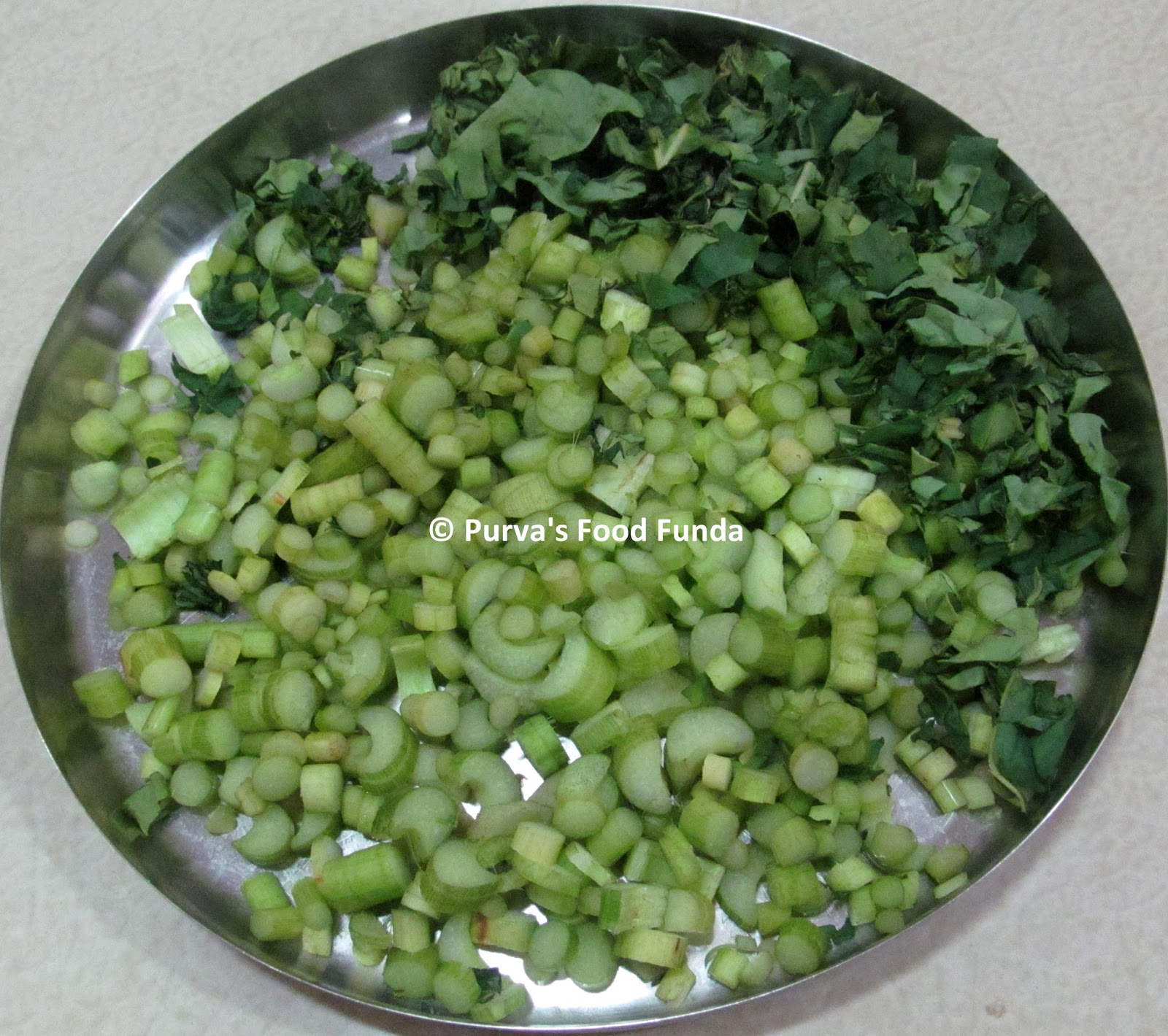 Food Funda: Aluchi Patal Bhaji / Alavache Fatfate ~ Colocasia/Taro ...