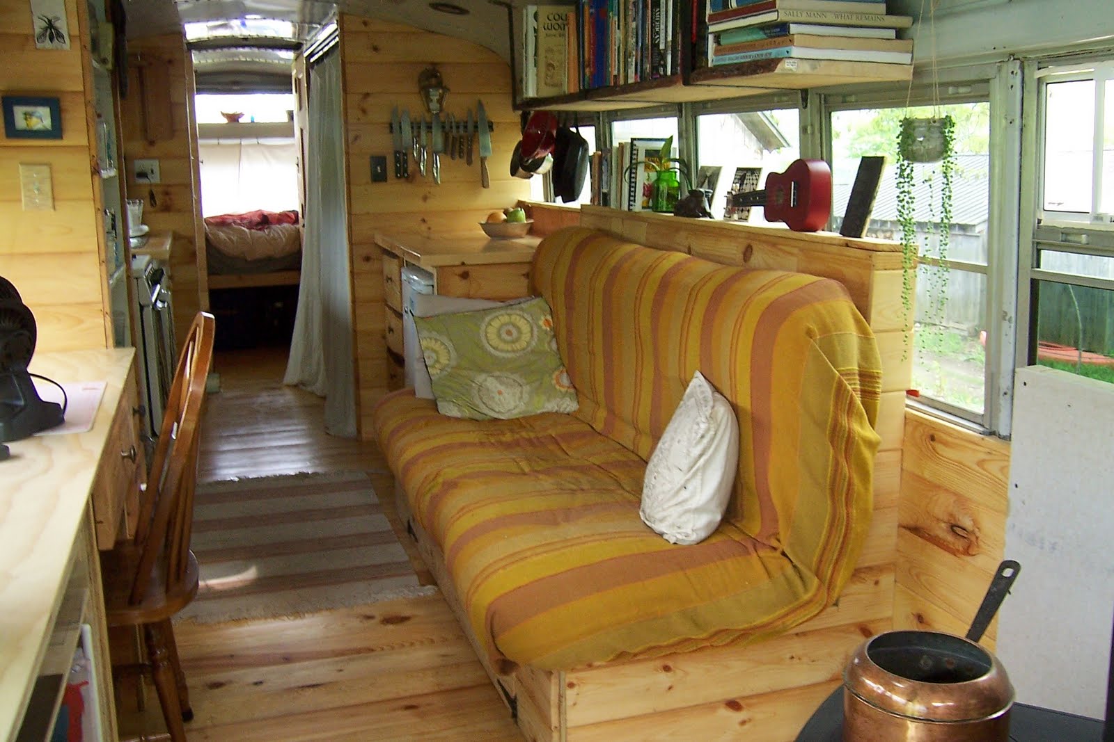 Farm Bus: Bus Living