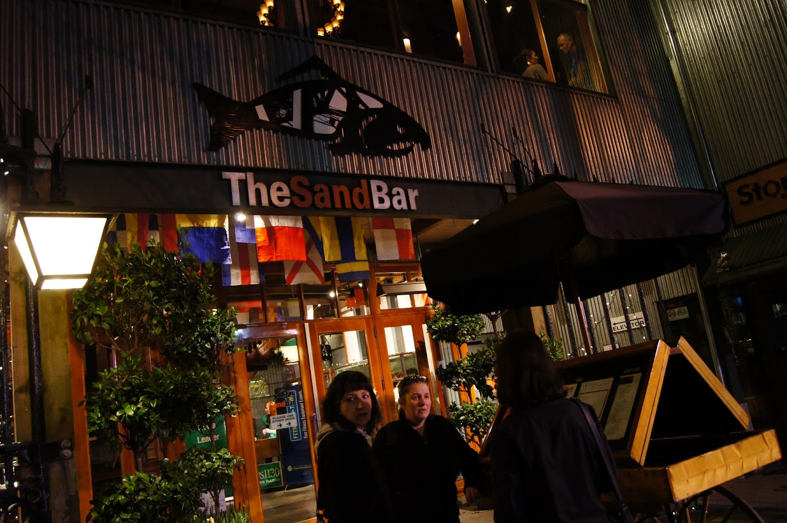 Mashed Thoughts: News1130 Tweetup at The Sandbar Restaurant #1130TU