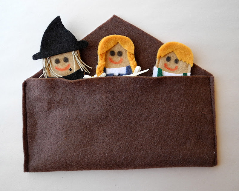 A Song of Sixpence: Hansel and Gretel finger puppets