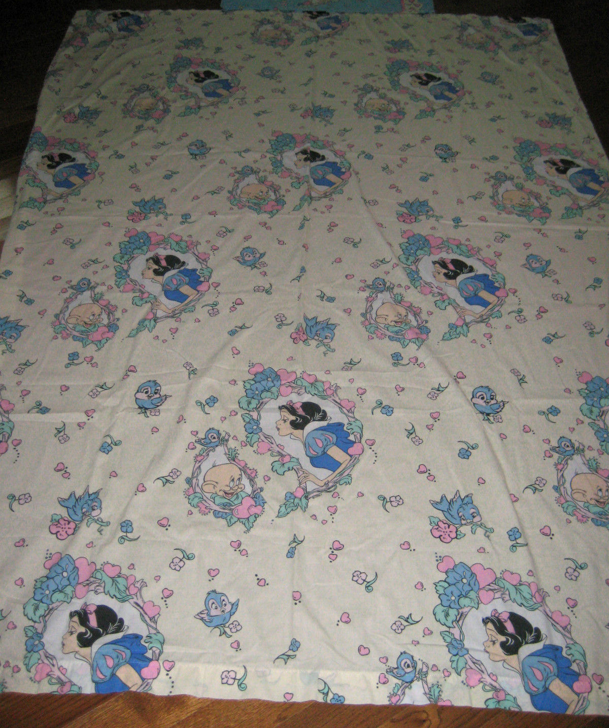 Filmic Light - Snow White Archive: 1993 Snow White Bedding